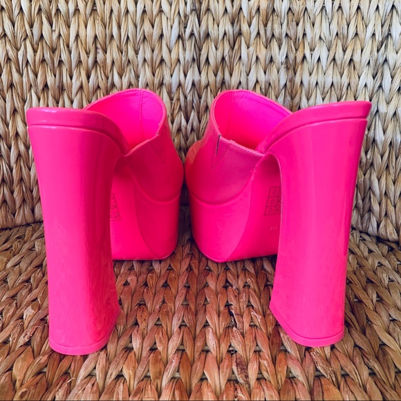 Dolls Kill | Shoes | New Yru Stardust Hot Pink Platform Clog Mules ...